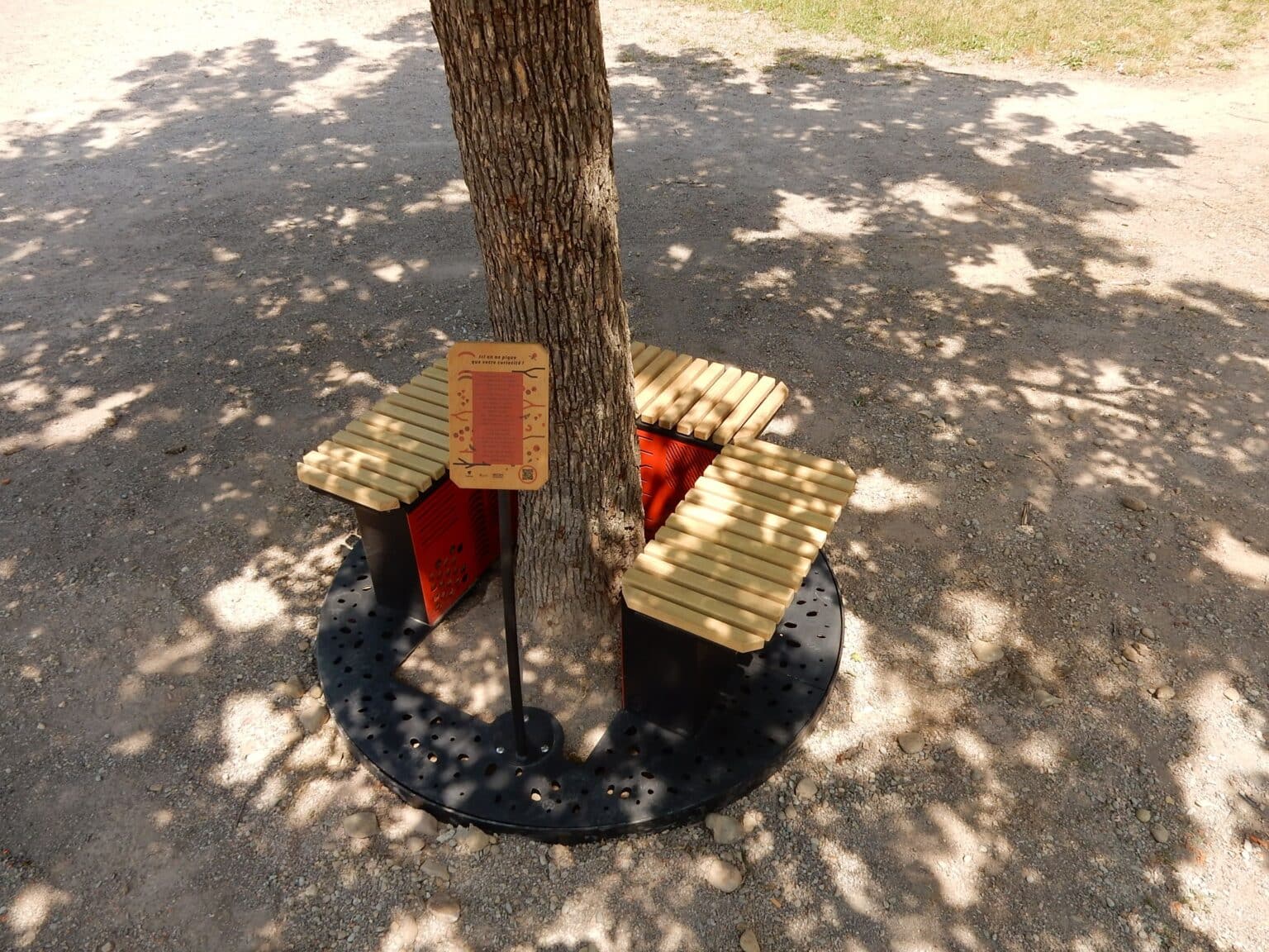 New Outdoor Furniture for the Village des Athlètes - ArchiExpo e-Magazine