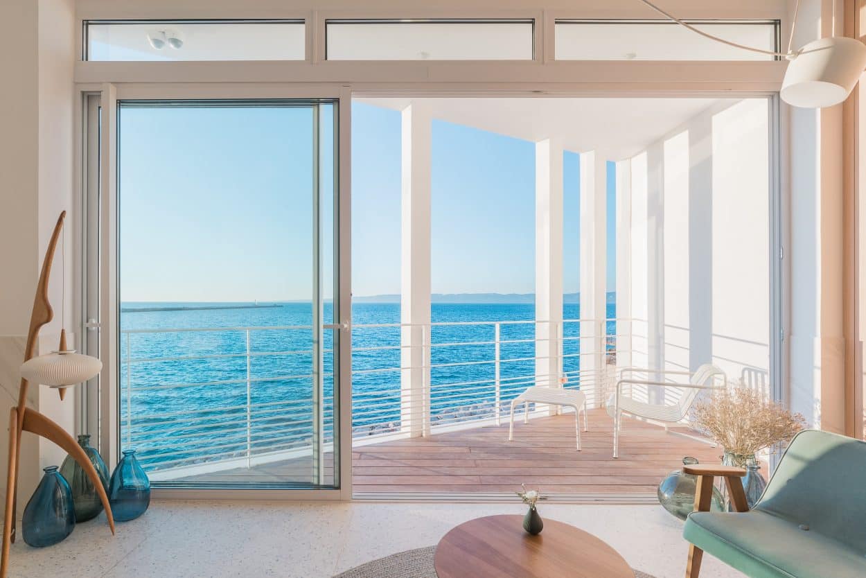 Les Bords de Mer, a Seaside Gem in the South of France - ArchiExpo e ...