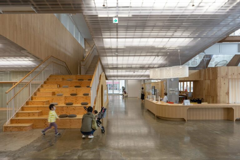 [Healthcare] Park-like Health and Childcare Center in Japan - ArchiExpo ...